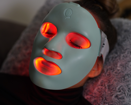 World's First Customizable LED Light Therapy Mask – Qure Skincare